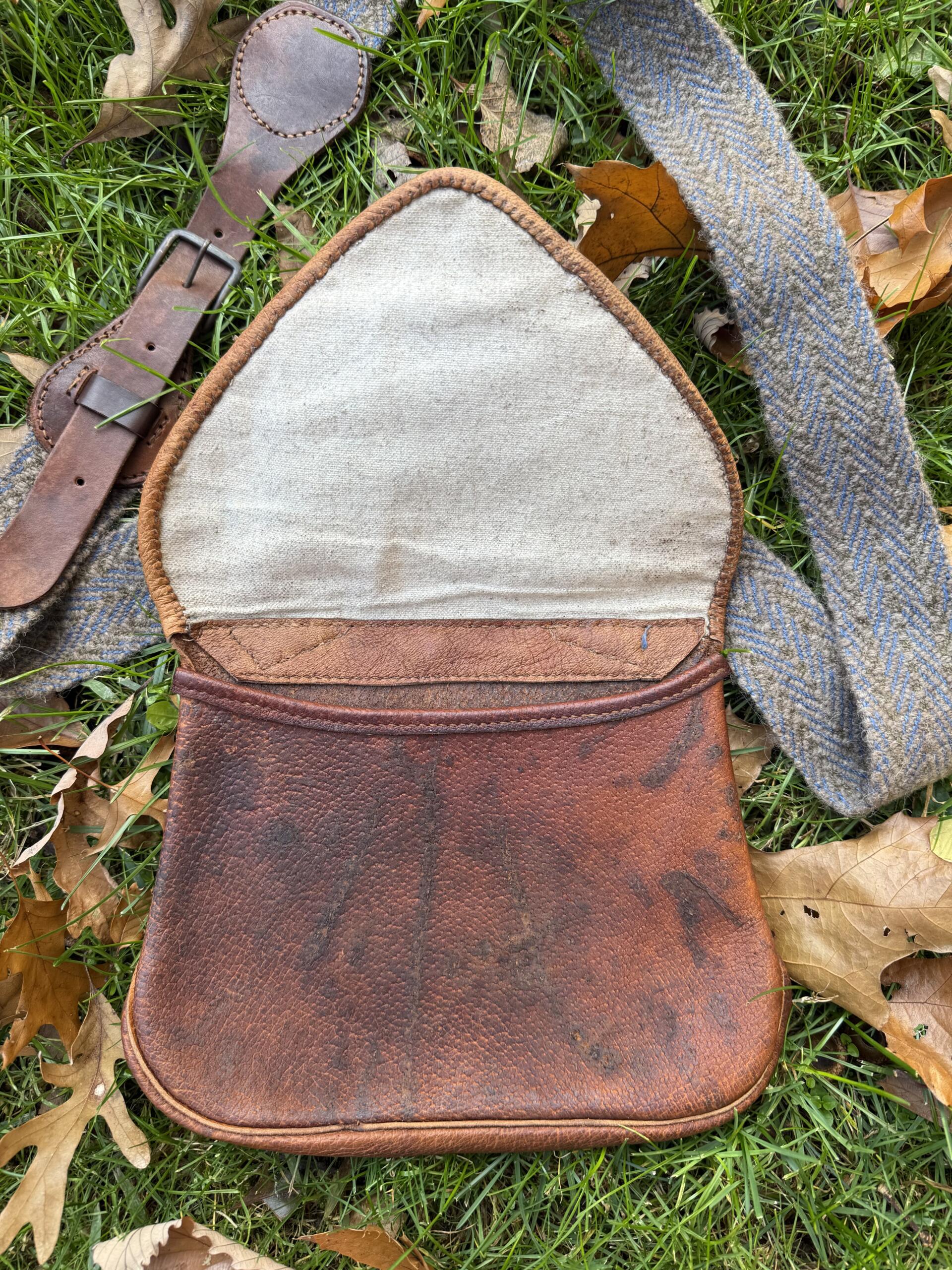 “Scar” Pig Leather Pouch by Shelly Gier – Contemporary Longrifle ...