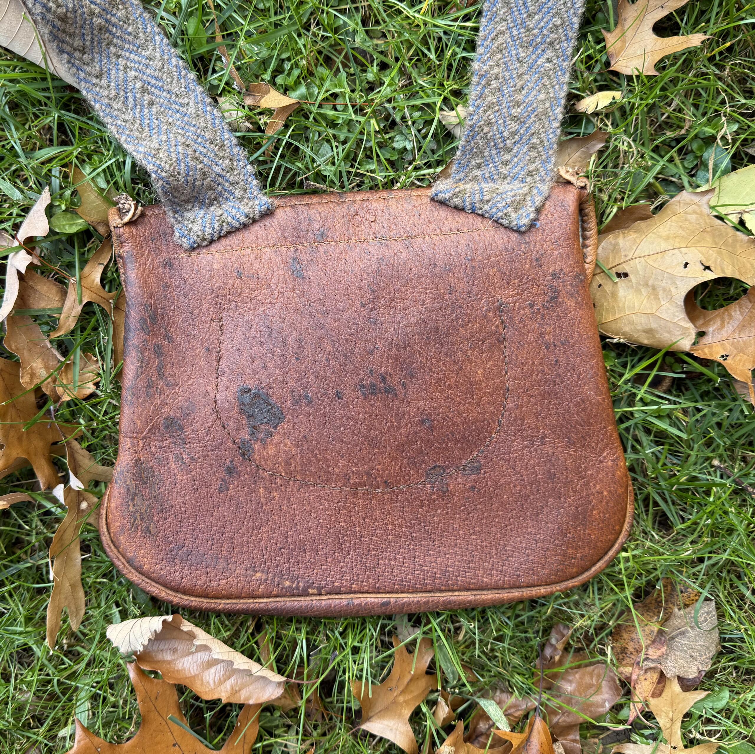 “Scar” Pig Leather Pouch by Shelly Gier – Contemporary Longrifle ...